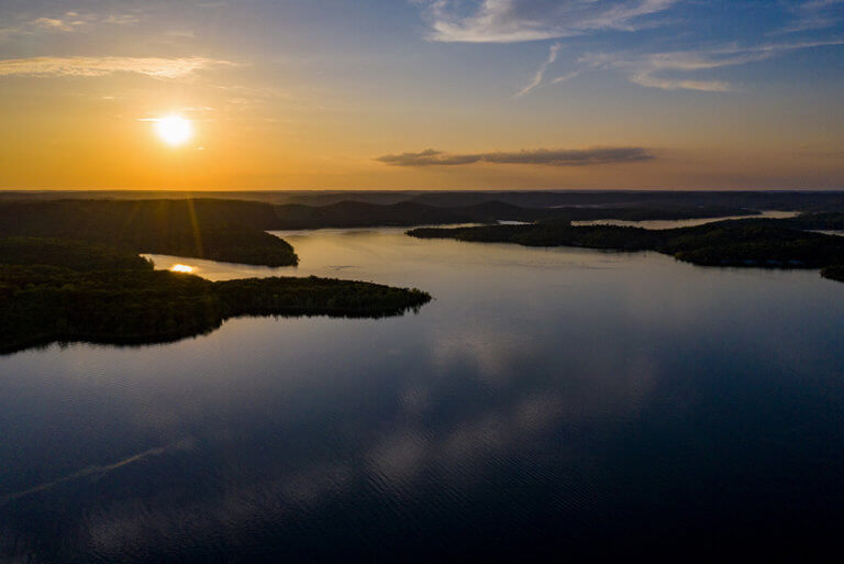 Adventures Around Table Rock Lake in Missouri - Wander The Map